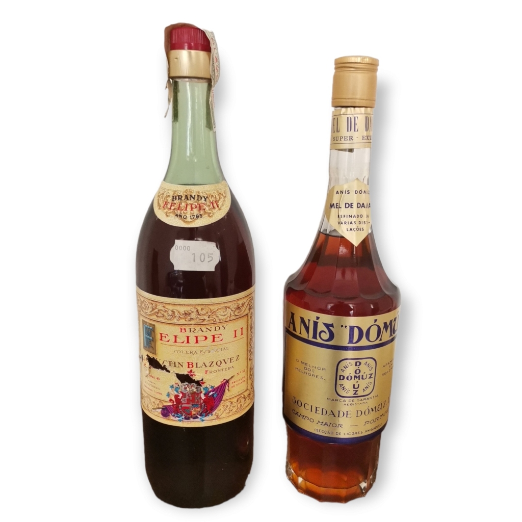 Leilão 310 - Vinhos e bebidas: ‹60.› ANIS DÓMUS E BRANDY FILIPE II